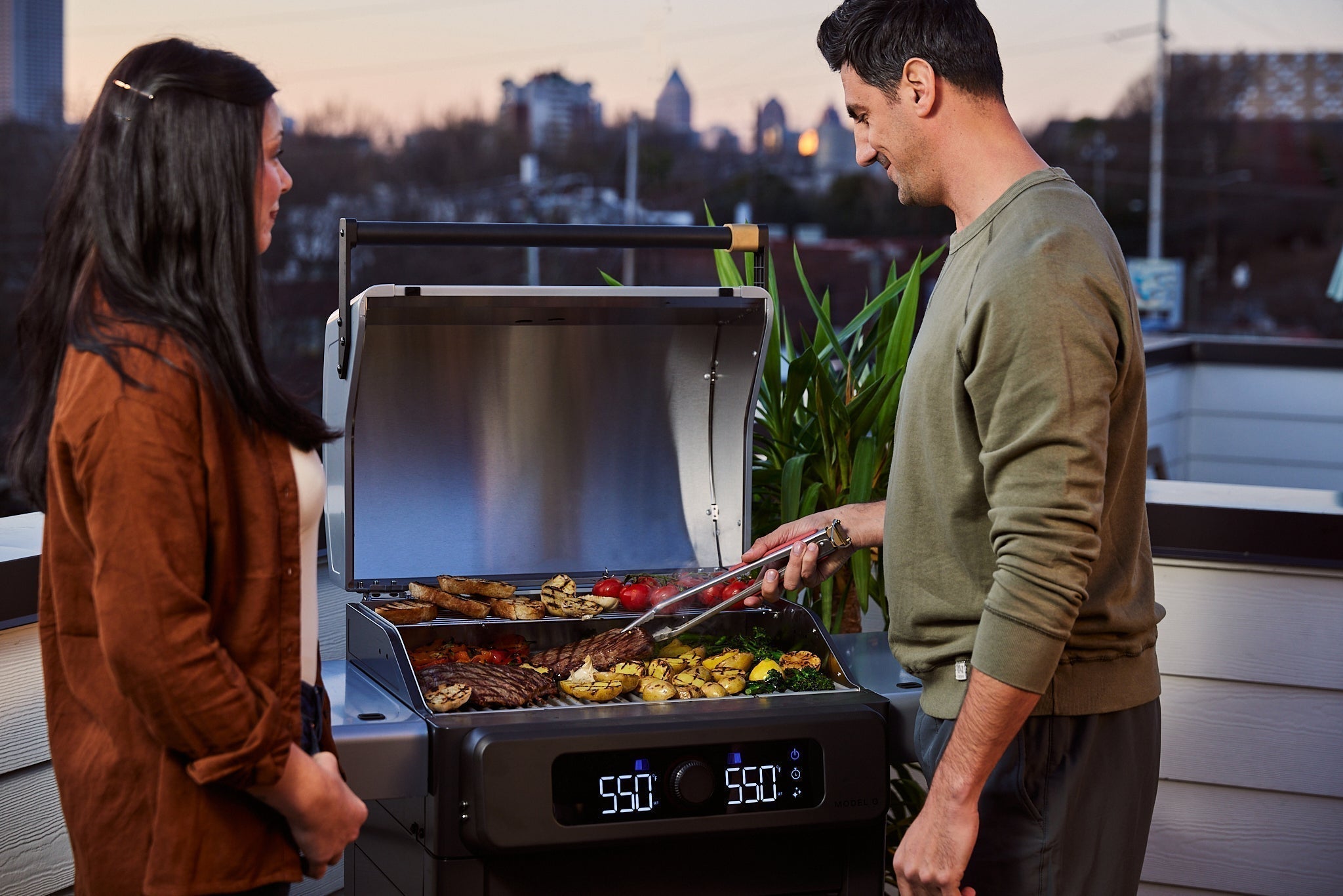 Mastering Temperature Control on Your Electric Grill | Current®